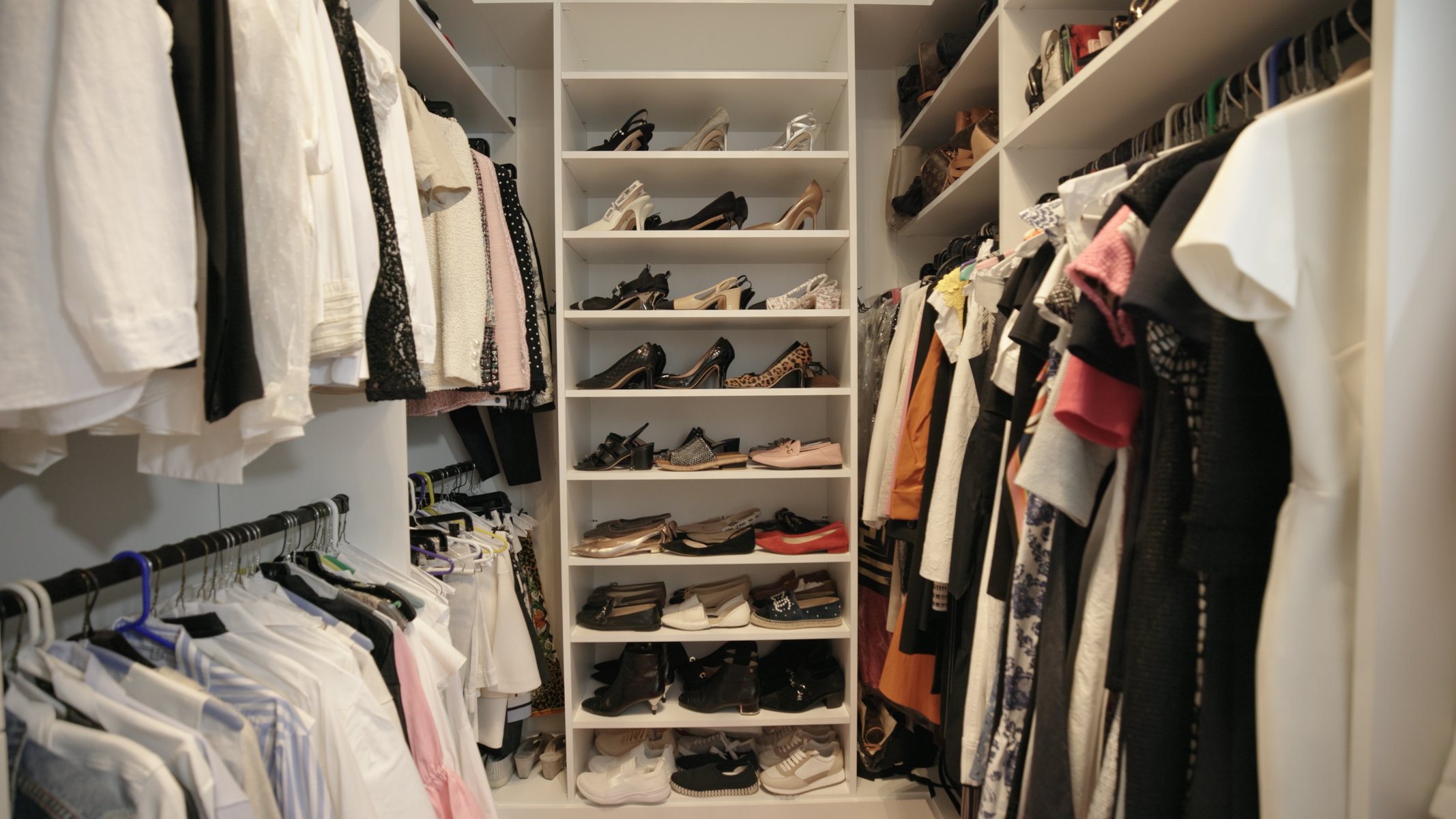 How to Design a Custom Closet For Your New Home