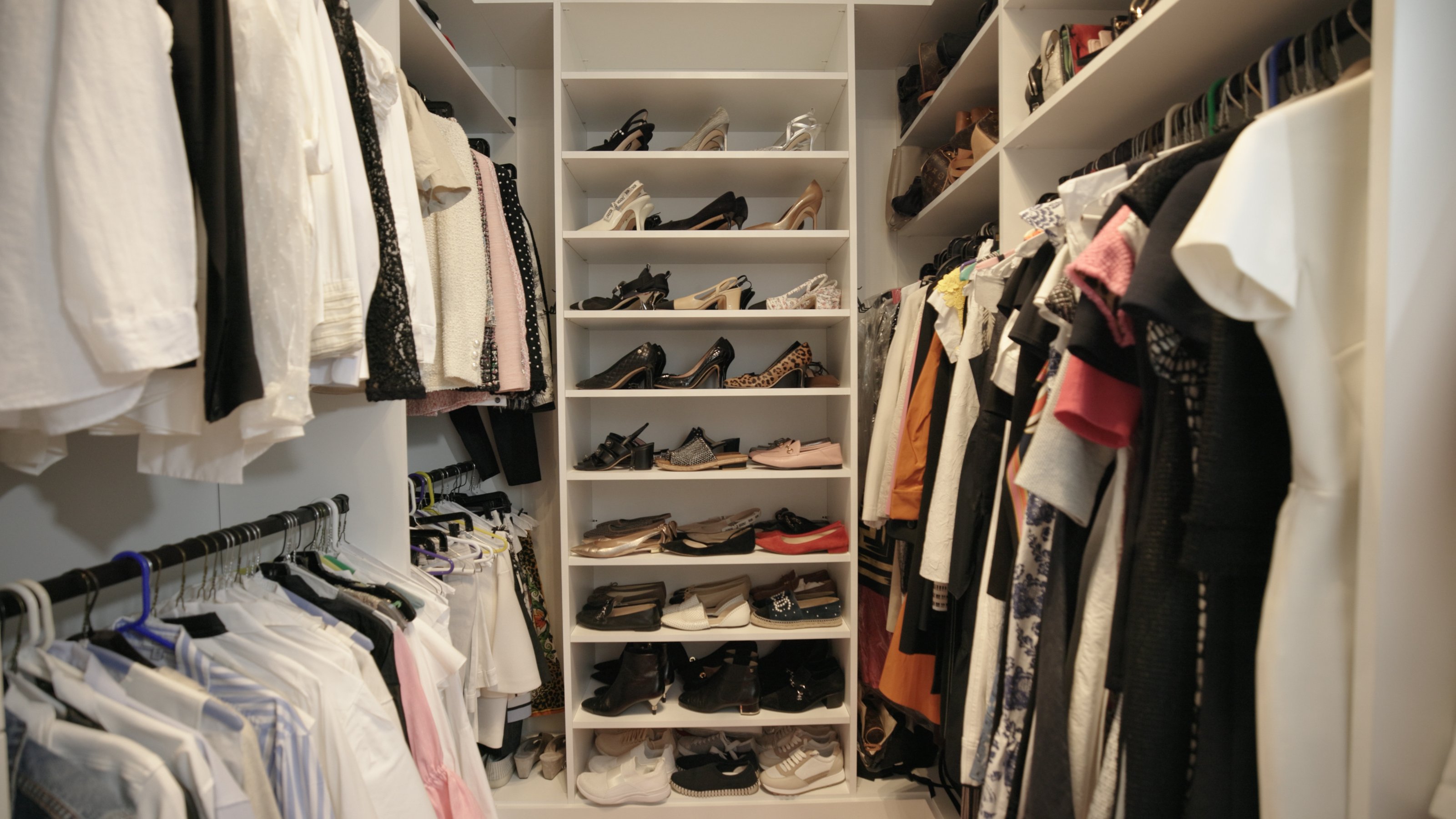 How to Design a Custom Closet For Your New Home